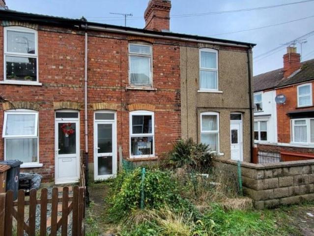 2 bedroom terraced house to rent