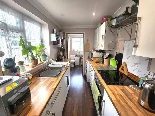 2 bedroom terraced house to rent