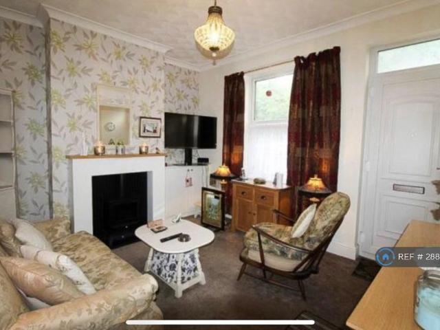 2 bedroom terraced house to rent