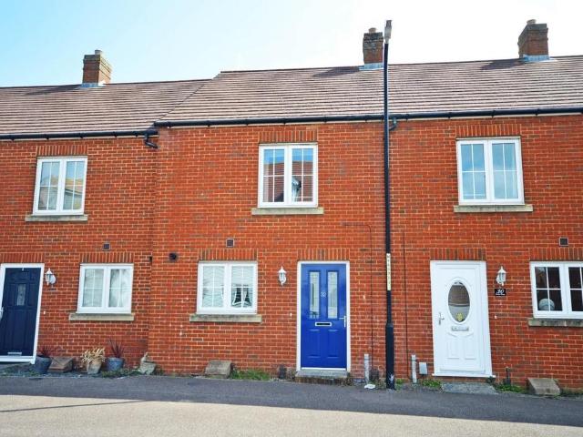 2 bedroom terraced house to rent