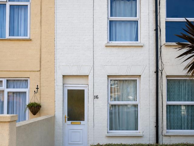 2 bedroom terraced house to rent
