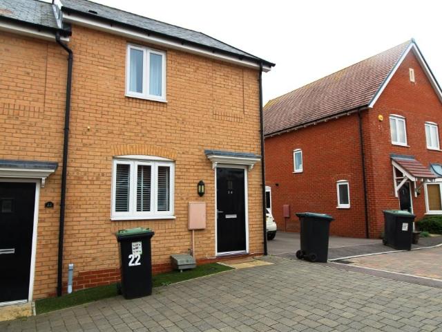 2 bedroom terraced house to rent
