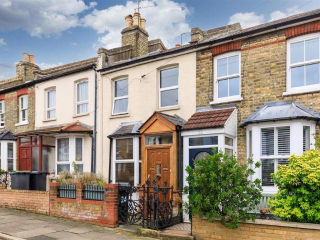 2 bedroom terraced house to rent
