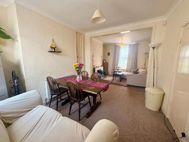 2 bedroom terraced house to rent