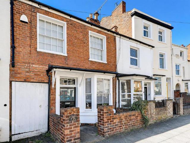 2 bedroom terraced house to rent