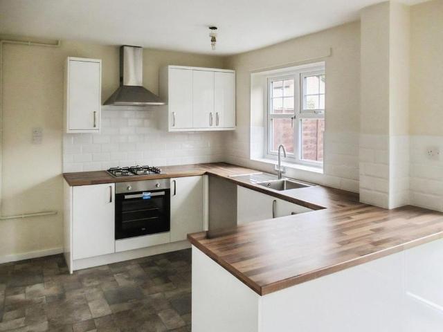 2 bedroom terraced house to rent