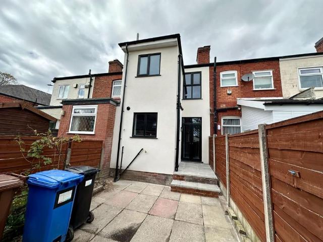 2 bedroom terraced house to rent