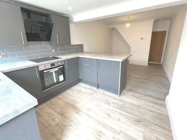 2 bedroom terraced house to rent