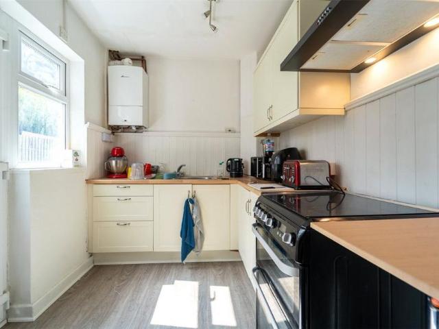 2 bedroom terraced house to rent