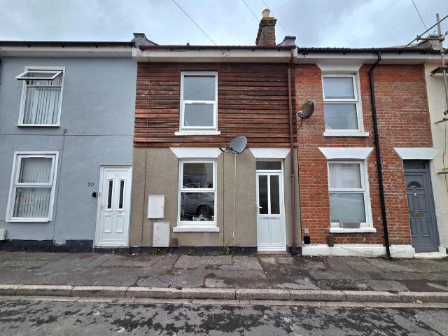 2 bedroom terraced house to rent