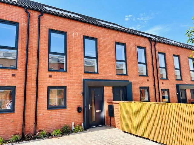 2 bedroom terraced house to rent