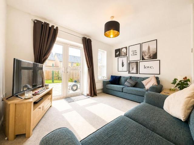 2 bedroom terraced house to rent