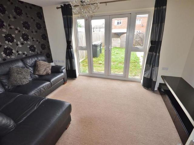 2 bedroom terraced house to rent