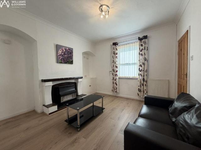 2 bedroom terraced house to rent