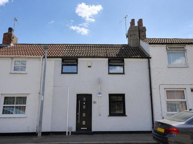 2 bedroom terraced house to rent