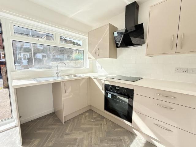 2 bedroom terraced house to rent