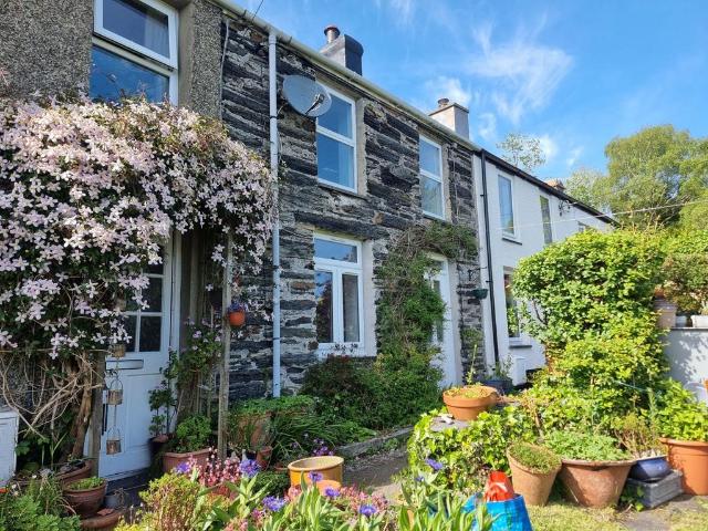 2 bedroom terraced house to rent