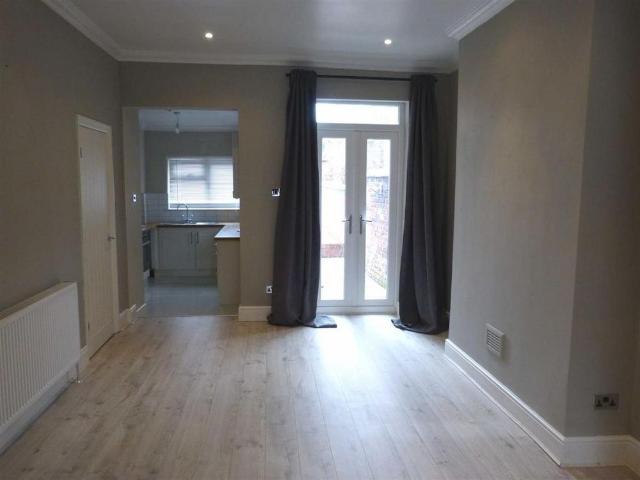 2 bedroom terraced house to rent