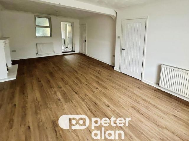 2 bedroom terraced house to rent