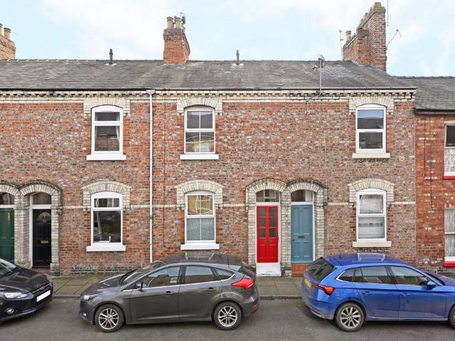 2 bedroom terraced house to rent