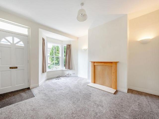 2 bedroom terraced house to rent