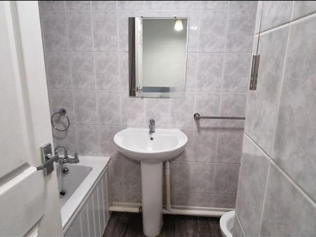 2 bedroom terraced house to rent