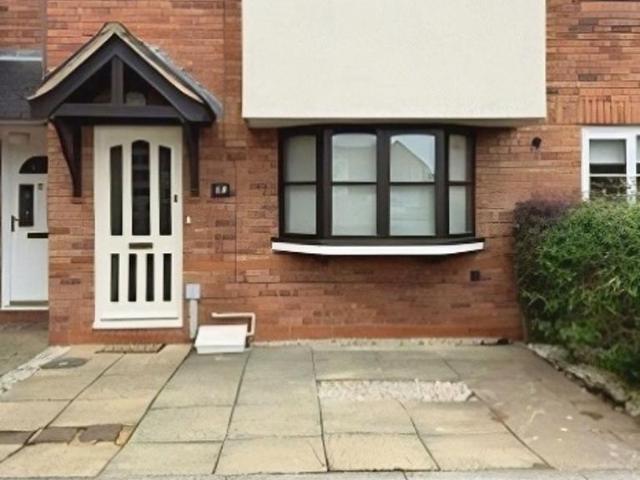 2 bedroom terraced house to rent