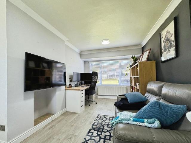2 bedroom terraced house to rent