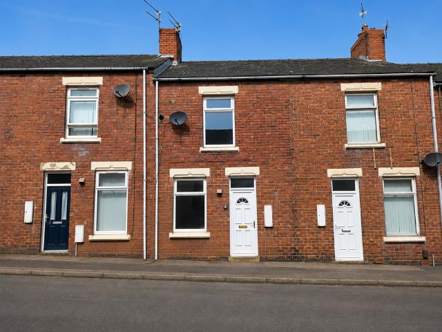 2 bedroom terraced house to rent