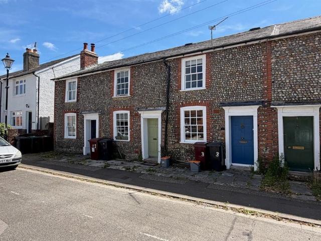 2 bedroom terraced house to rent