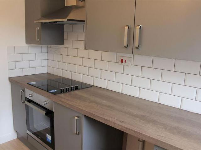2 bedroom terraced house to rent