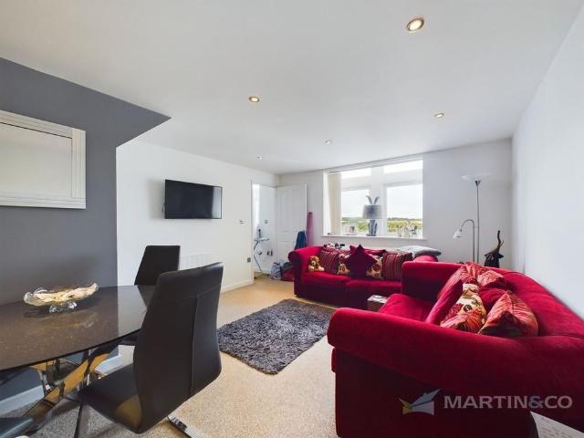 2 bedroom terraced house to rent