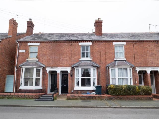2 bedroom terraced house to rent
