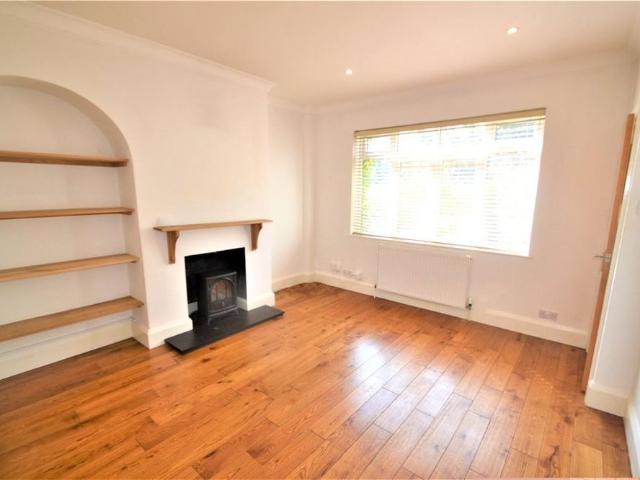 2 bedroom terraced house to rent