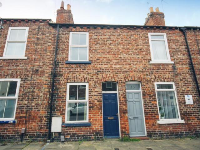 2 bedroom terraced house to rent