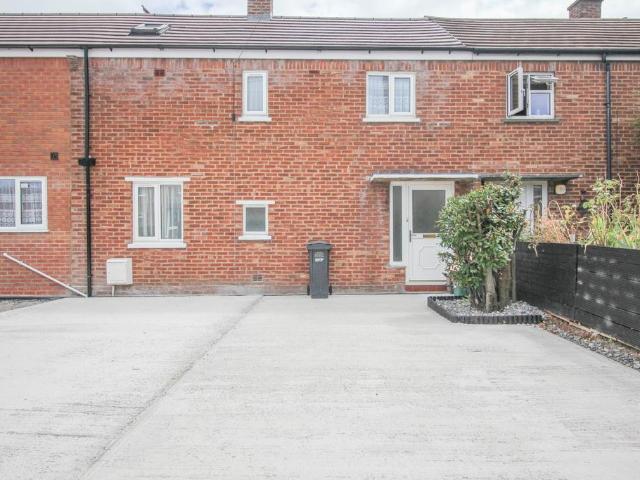 2 bedroom terraced house to rent