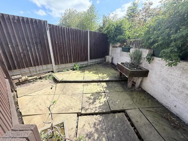 2 bedroom terraced house to rent