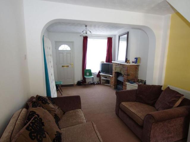 2 bedroom terraced house to rent