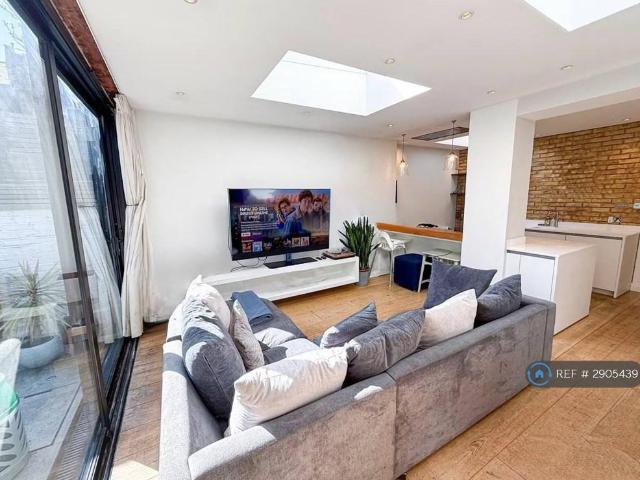 2 bedroom terraced house to rent