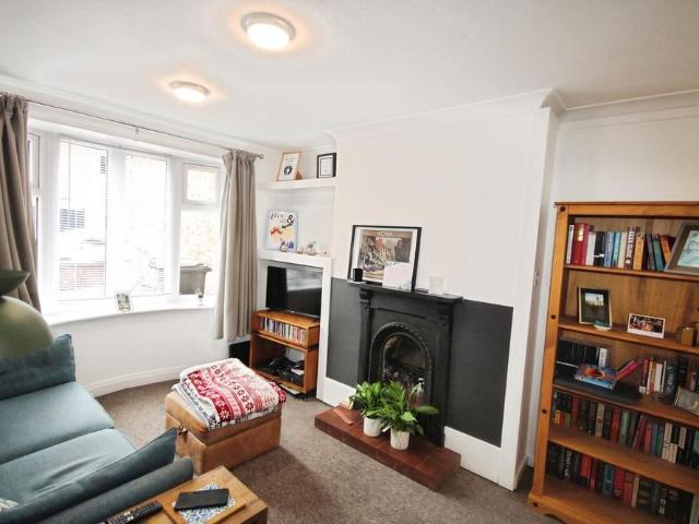 2 bedroom terraced house to rent