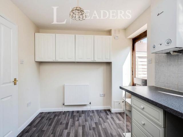 2 bedroom terraced house to rent