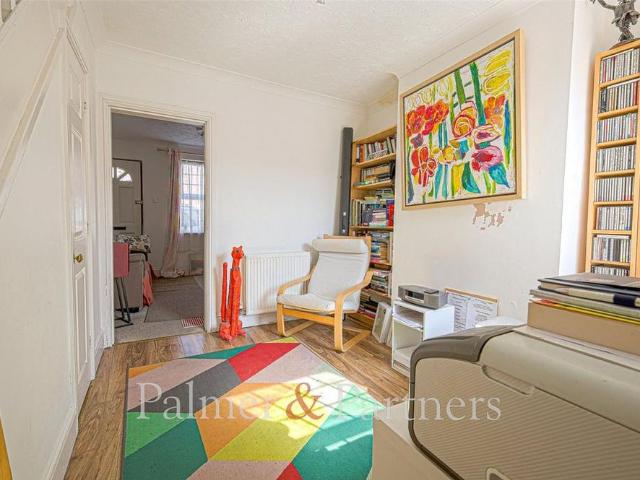 2 bedroom terraced house to rent