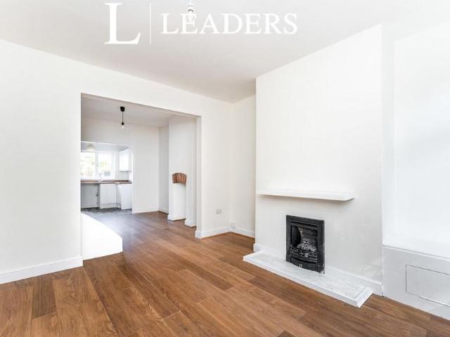 2 bedroom terraced house to rent