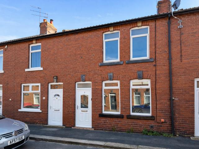 2 bedroom terraced house to rent
