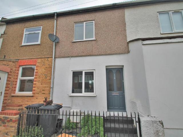 2 bedroom terraced house to rent