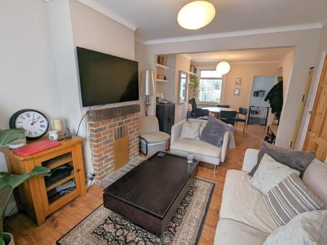 2 bedroom terraced house to rent