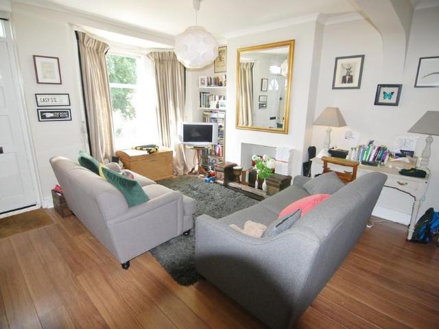 2 bedroom terraced house to rent