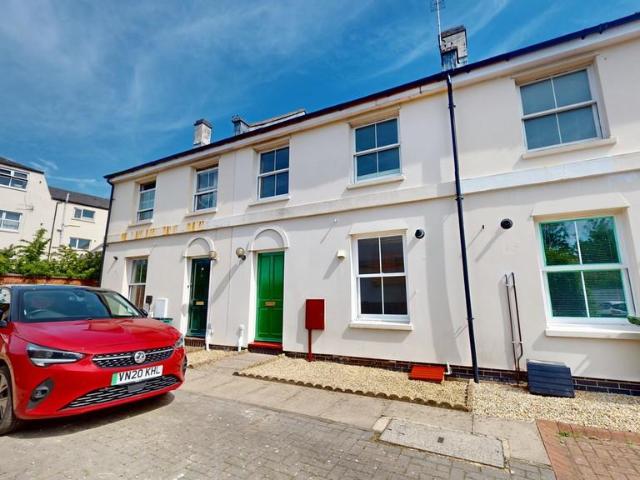 2 bedroom terraced house to rent
