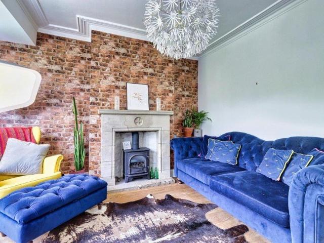 2 bedroom terraced house to rent