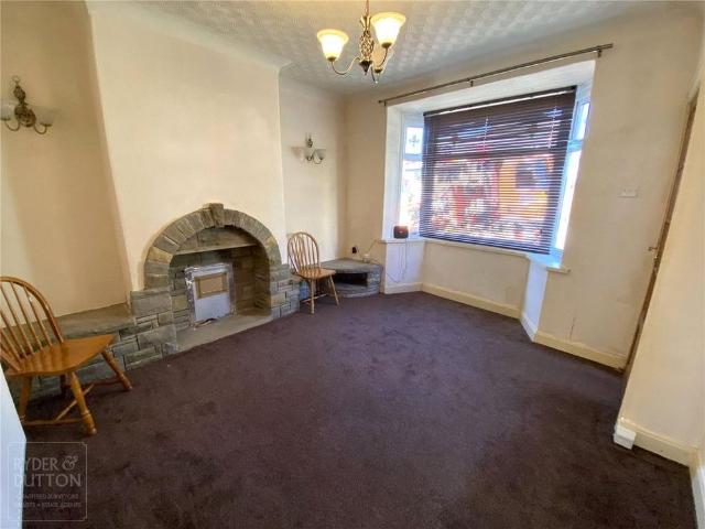 2 bedroom terraced house to rent